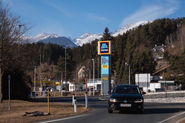 What Do Waze Icons and Symbols Mean? Explained - PACE Business